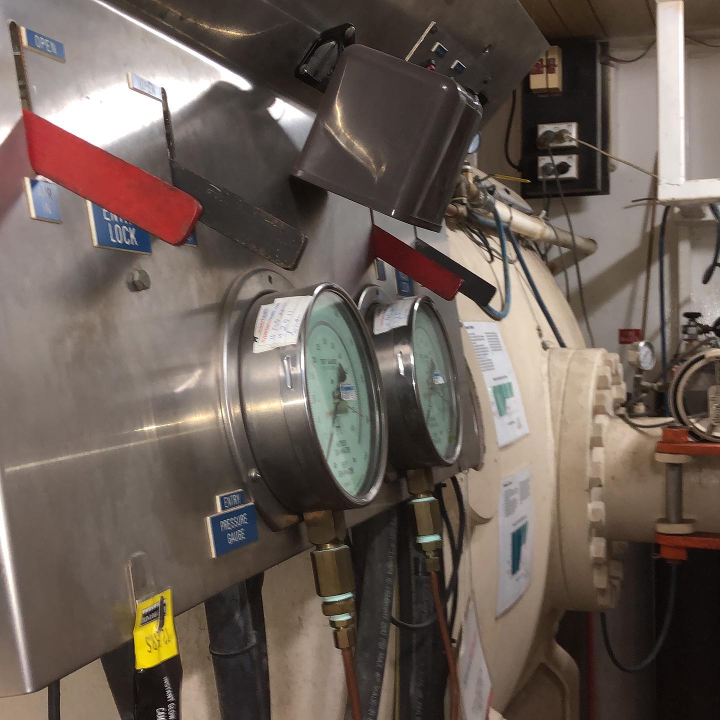 The recompression chamber in Honiara - Master Liveaboards